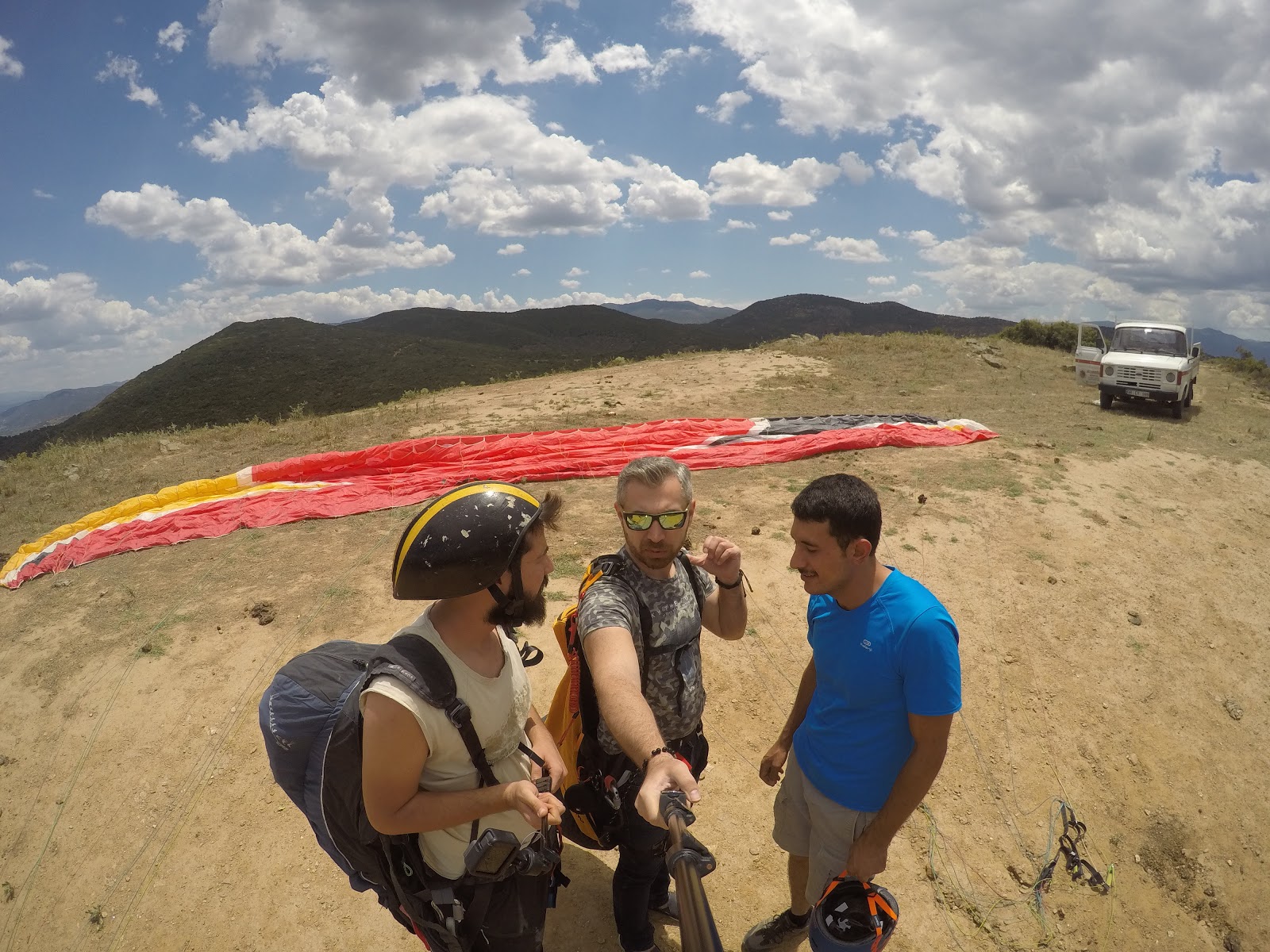 Kızılsakalın Dünyası: Aydın Çine Alabanda Yamaç Paraşütü Merkezi
