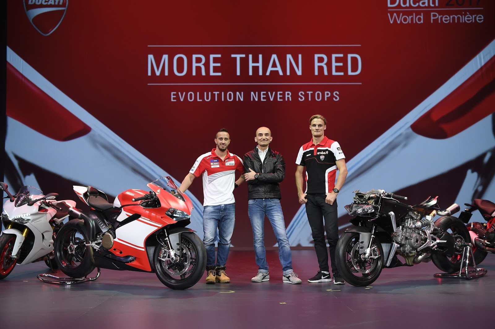 Ducati estreno mundial 2017, "More than Red: Evolution never stops ...
