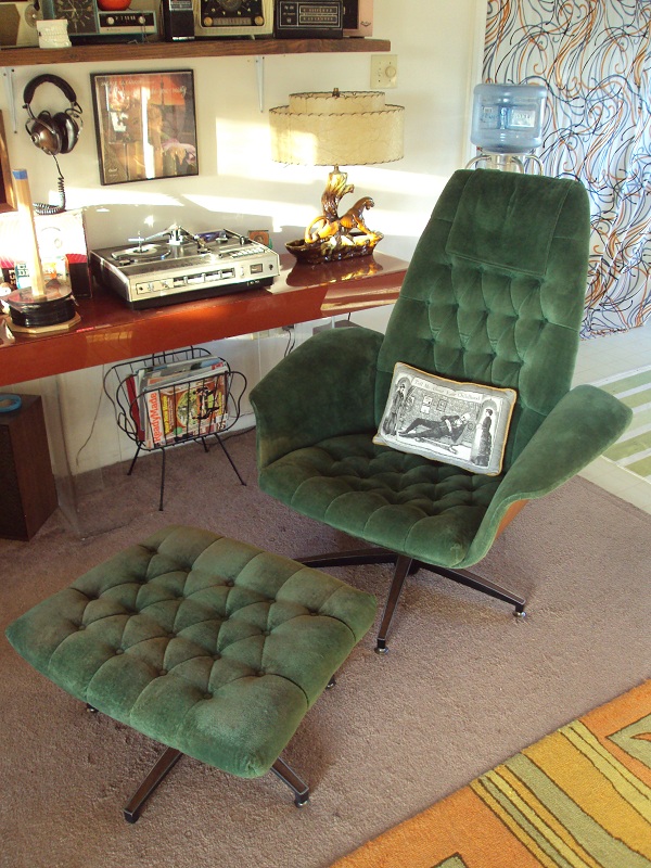 I HEART EVERYTHING: The Big Green Chair O' My Dreams