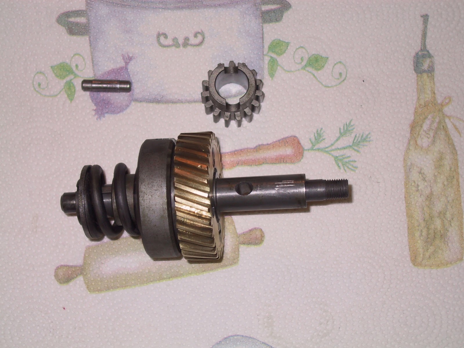 Hobart A200 Overhaul: Assembling the Worm Wheel/Shaft Assembly