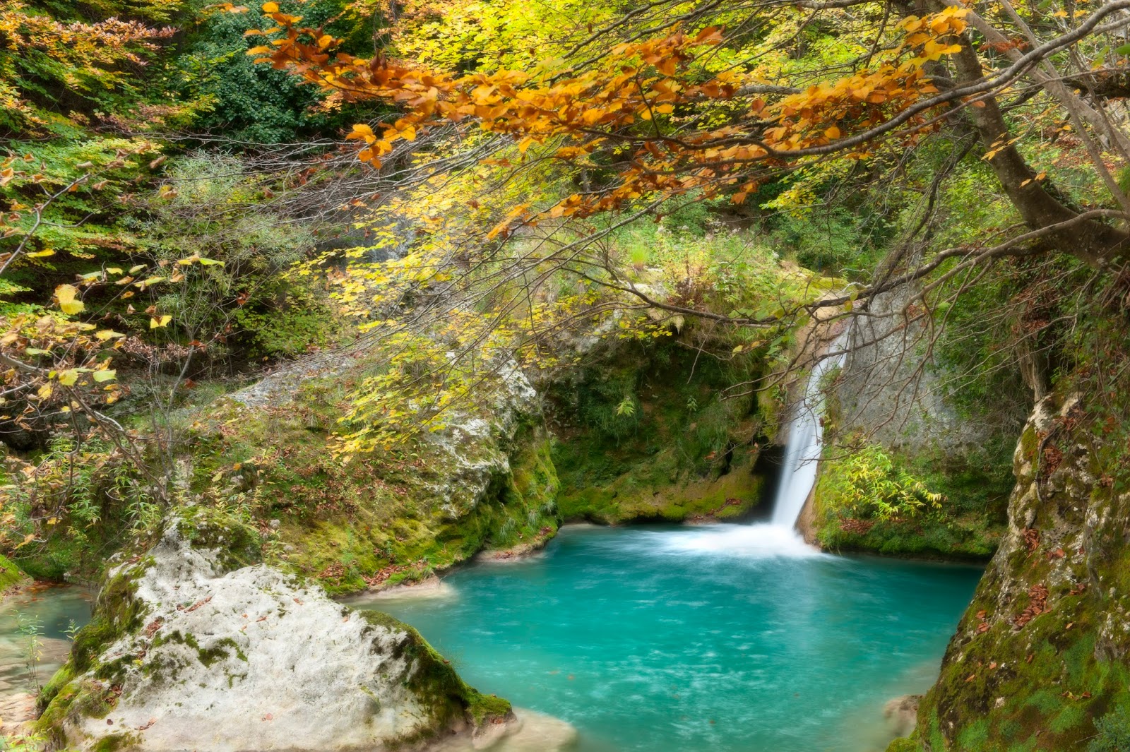 Instantes, fotos de Sebastián Navarrete: El Nacedero del Urederra ...