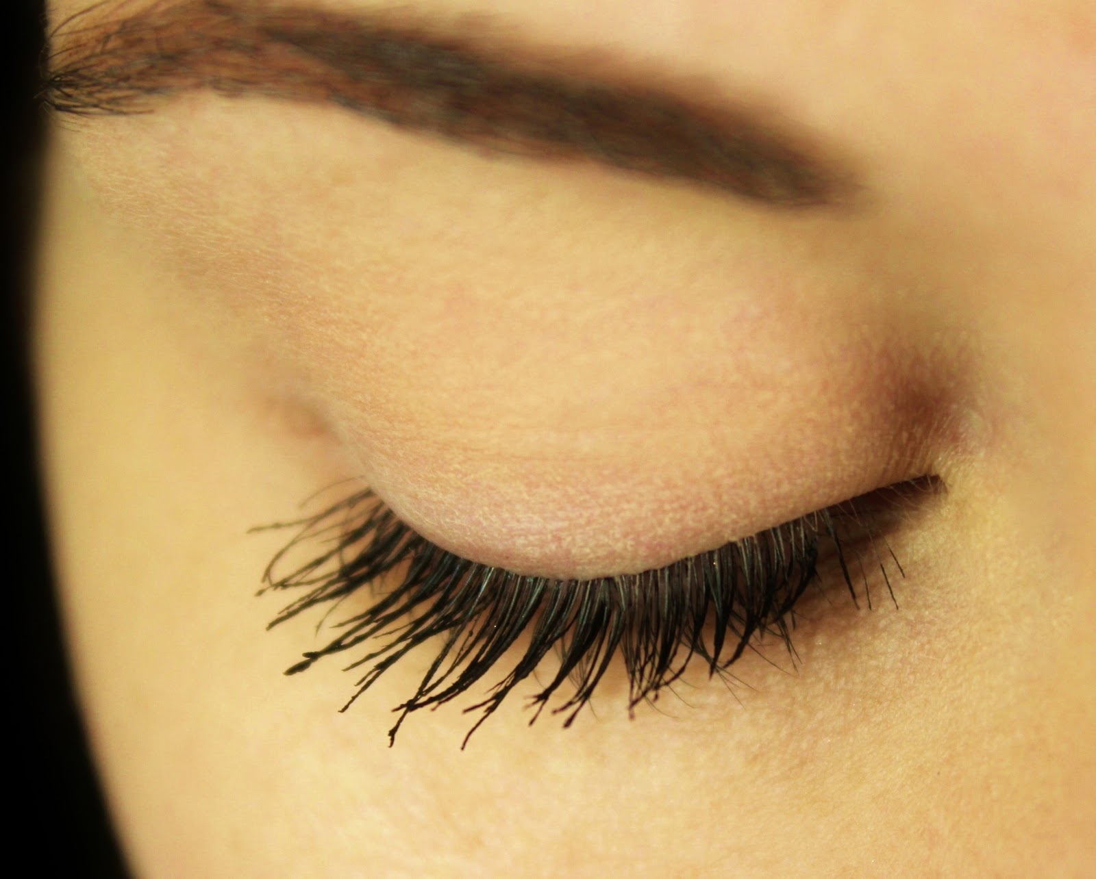 DancingWithDragQueens: Buxom Amplified Lash Mascara VS Maybelline The ...