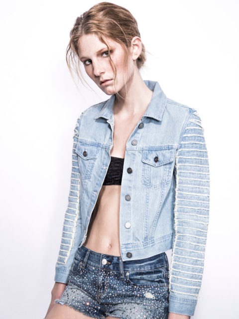 MAJOR MODEL WOMEN: DELANEY COYLE by FERNANDO FORERO