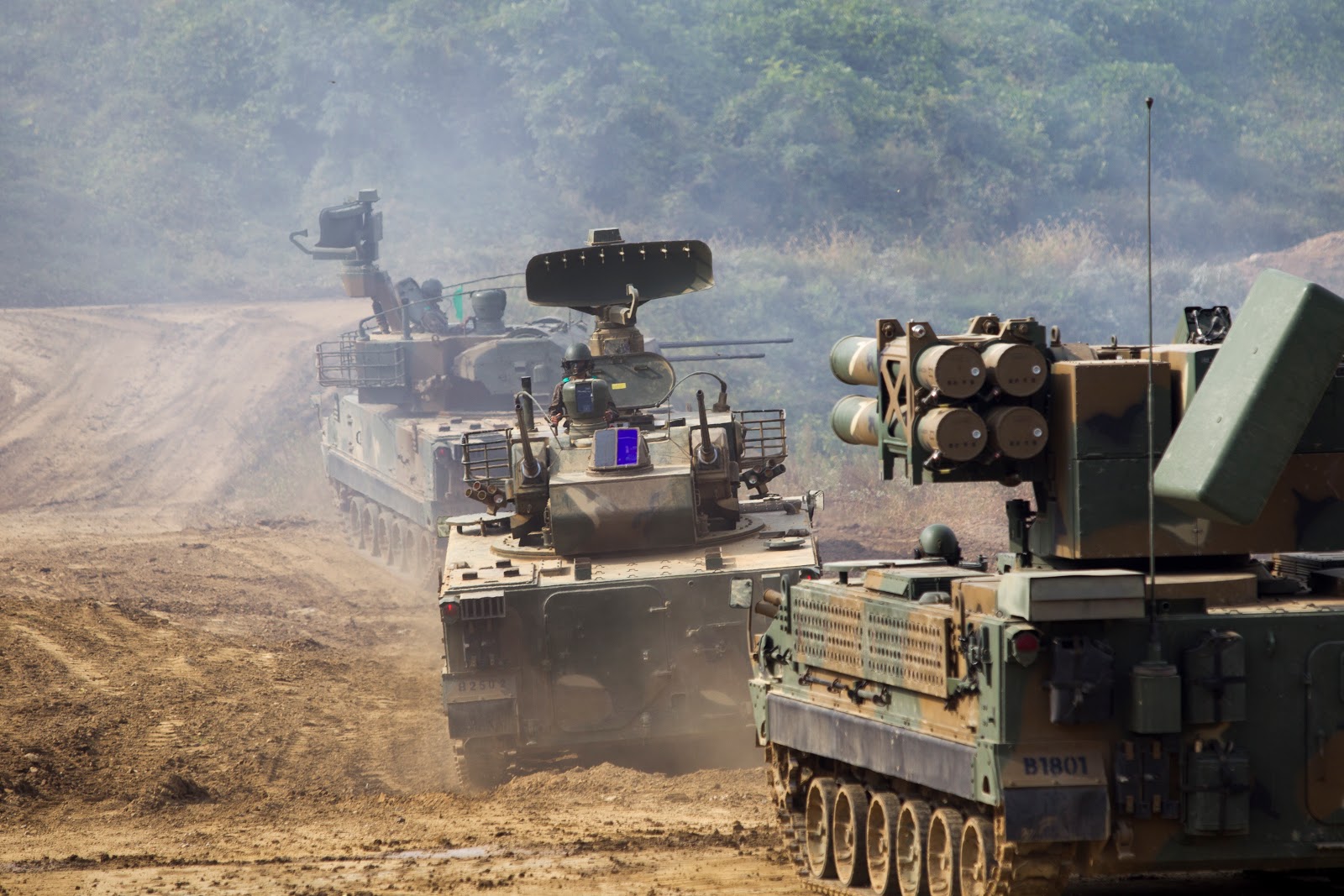 SNAFU!: S. Korean mechanized forces on exercise.