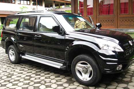 Auto Latest: 2012 Esemka Made Indonesia Student