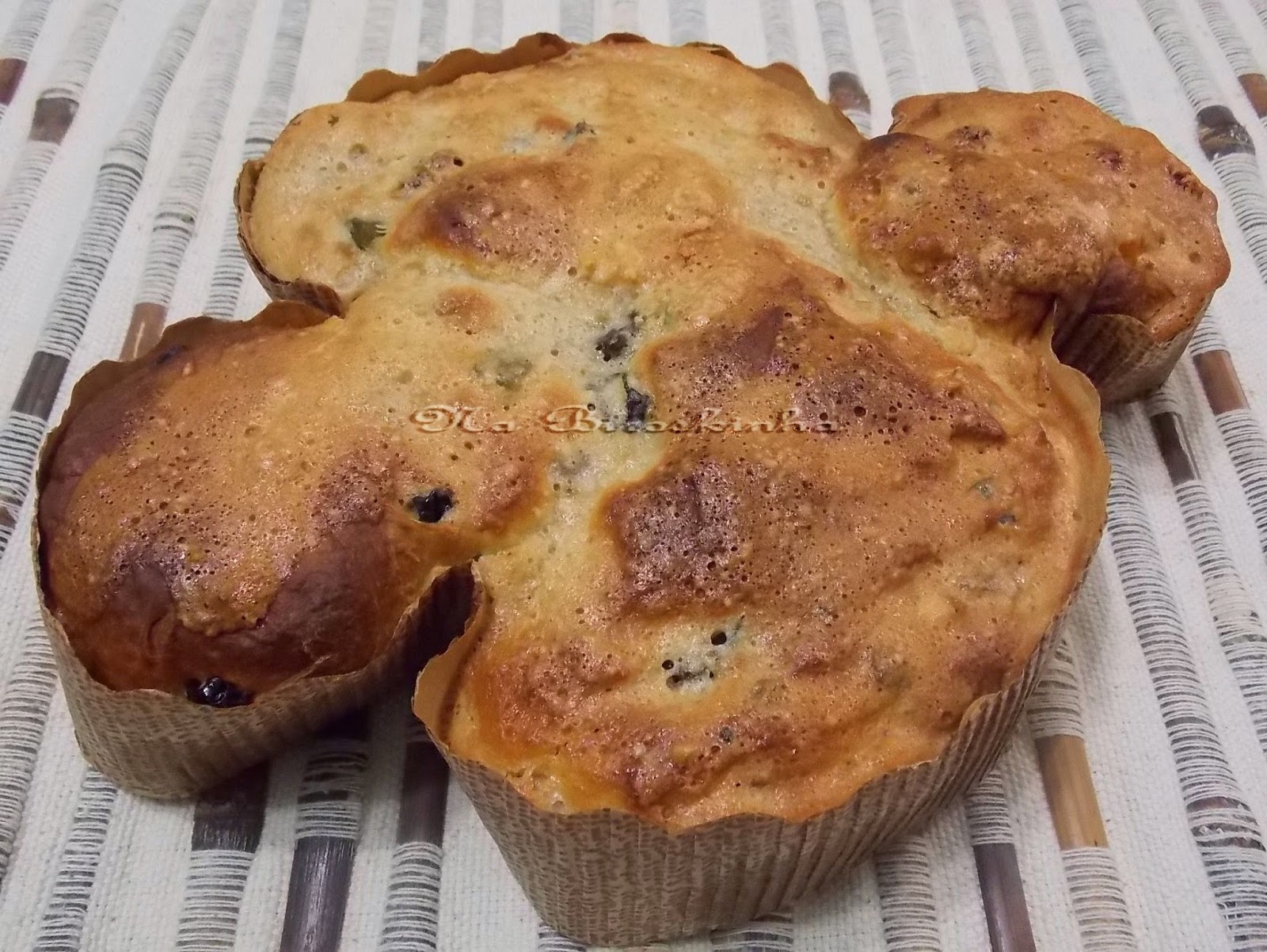 Colomba Pascal Tradicional e de Chocolate - Na Biroskinha