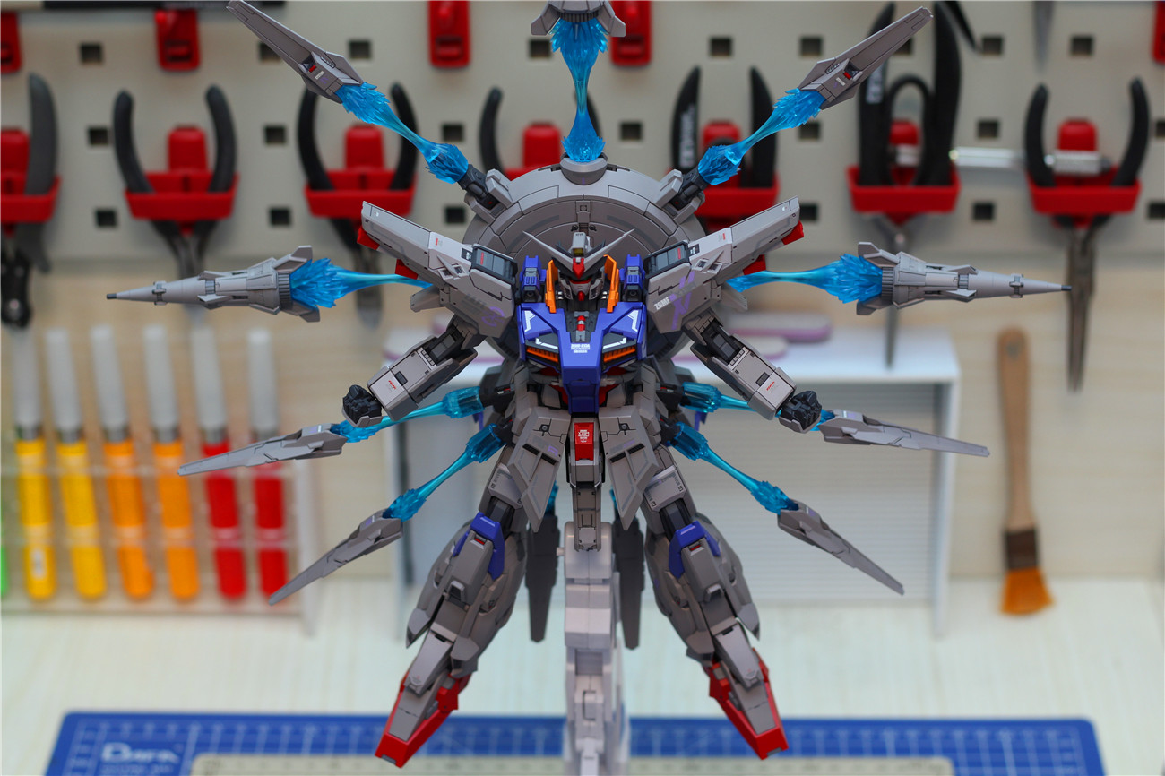 GUNDAM GUY: DevilArts 1/100 Providence Gundam Ver. Sun - Painted Build