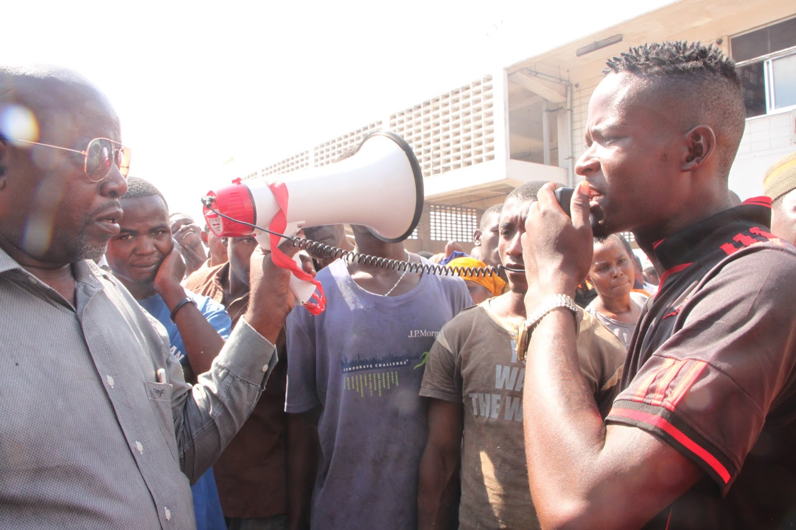 WAFANYABIASHARA SOKO LA KIMATAIFA LA SAMAKI LA FERI WATAKIWA KUUKATAA ...