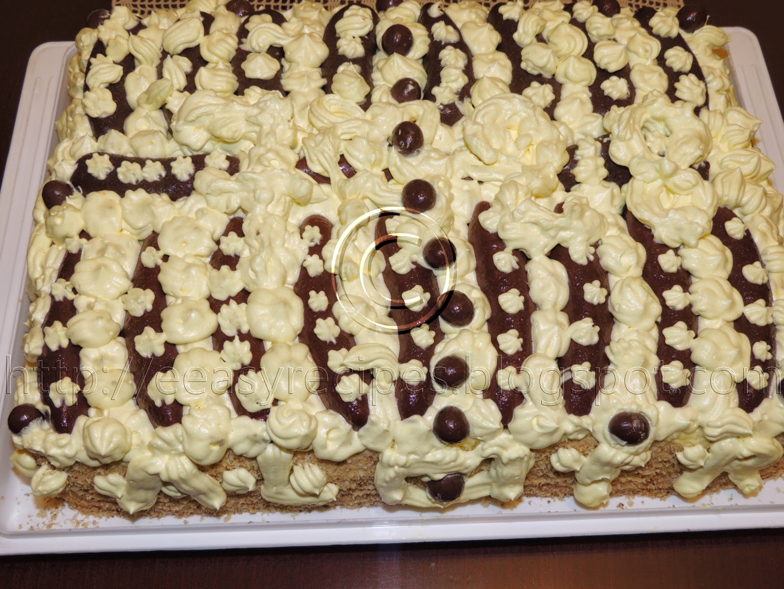 Easy Recipes: Unbaked Jaffa Cake with Biscuit Crumbs and Ladyfingers