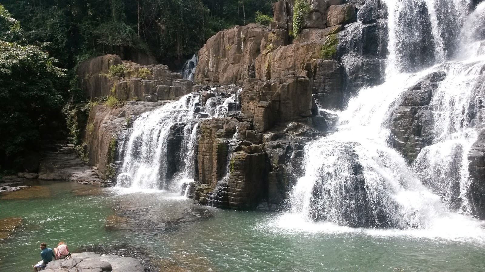 Makassar Motorbike Tours: Tour Air Terjun Parangloe