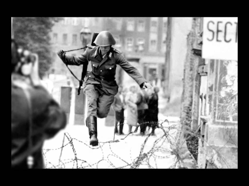 Viajando con un Desconocido: HANS CONRAD SCHUMANN