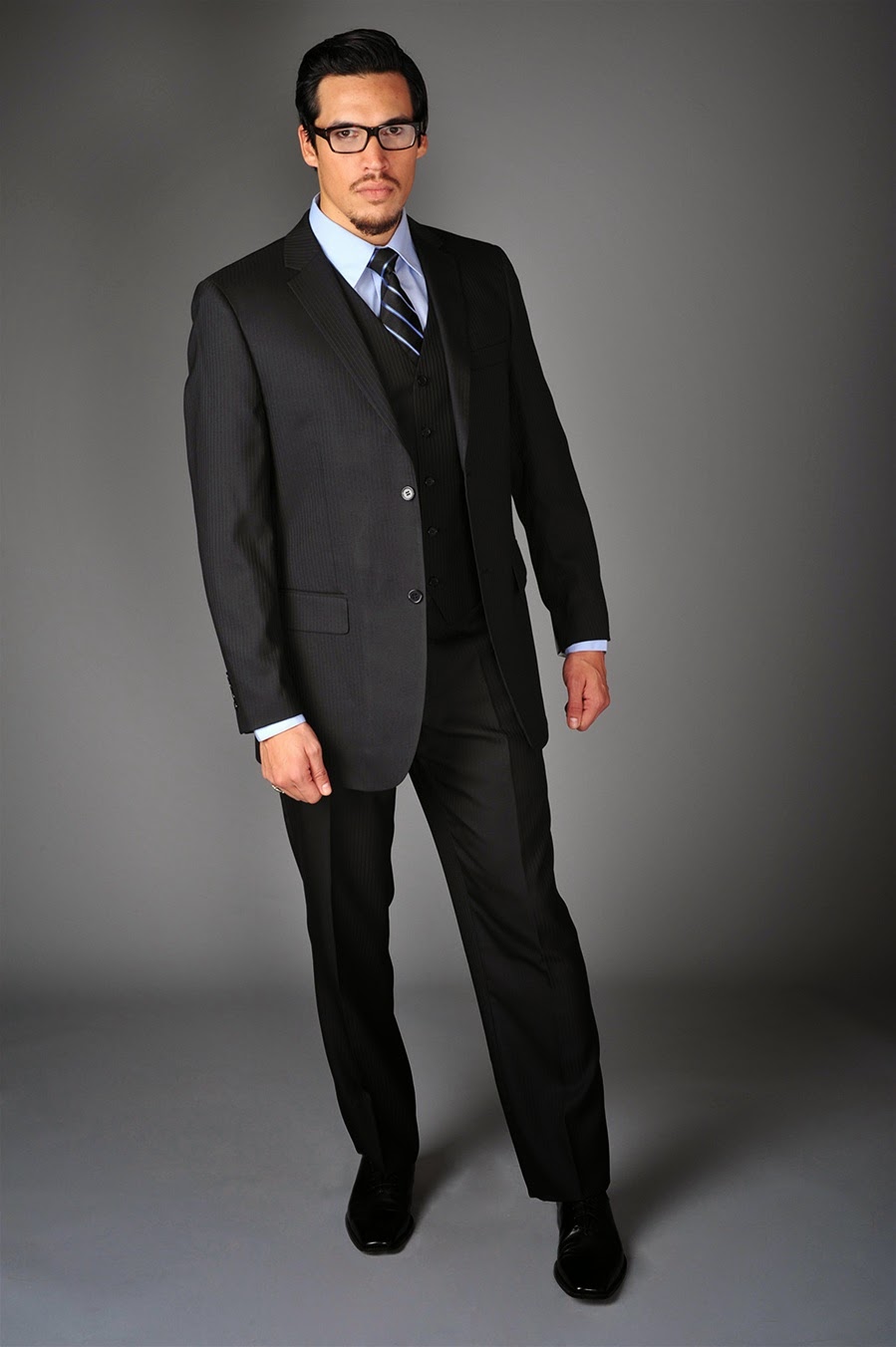 Men`s USA: Tips, How to Look Fashionable in the Hollywood suits: