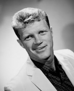 Lisa Sorrow's Instagram, Twitter & Facebook on IDCrawl