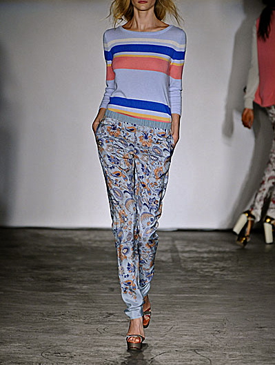 The Style Climber: Tears To The Eyes FAB!!! Thursday - Paisley Prints