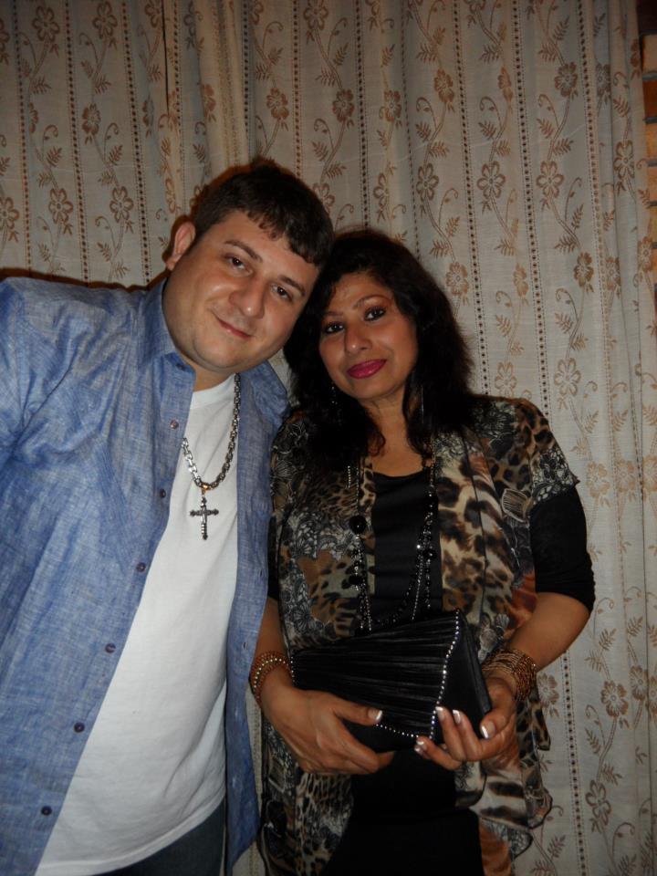 SRI LANKAN TASTE Fashion Magazine: Sumana Gomas Photo Album from USA