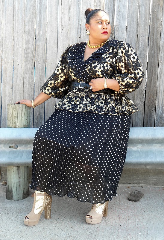 LIVING MY LIFE LIKE ITS GOLDEN