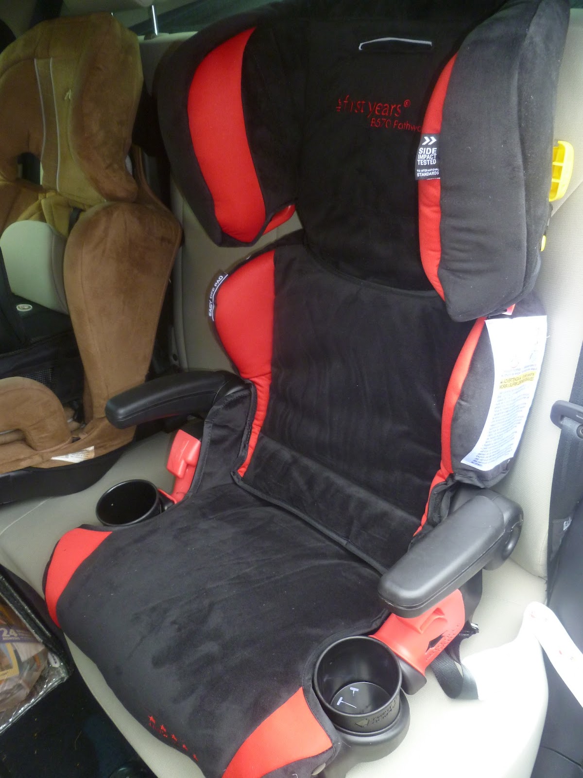 THE FIRST YEARS COMPASS B570 PATHWAY BOOSTER CARSEAT REVIEW + GIVEAWAY ...