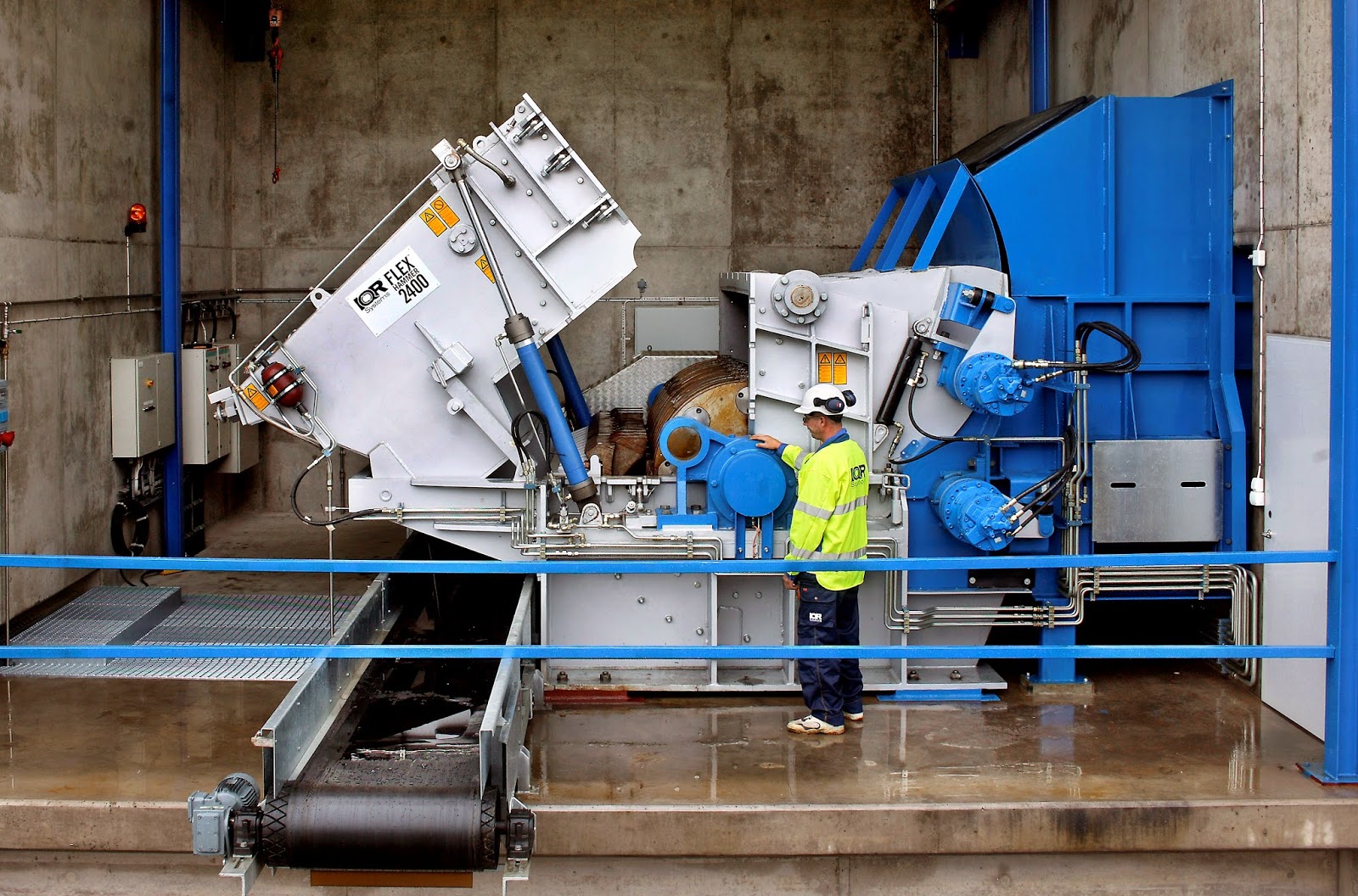 Alat Mesin Industri: Mesin Pembuat Tepung [Hummer Mill]
