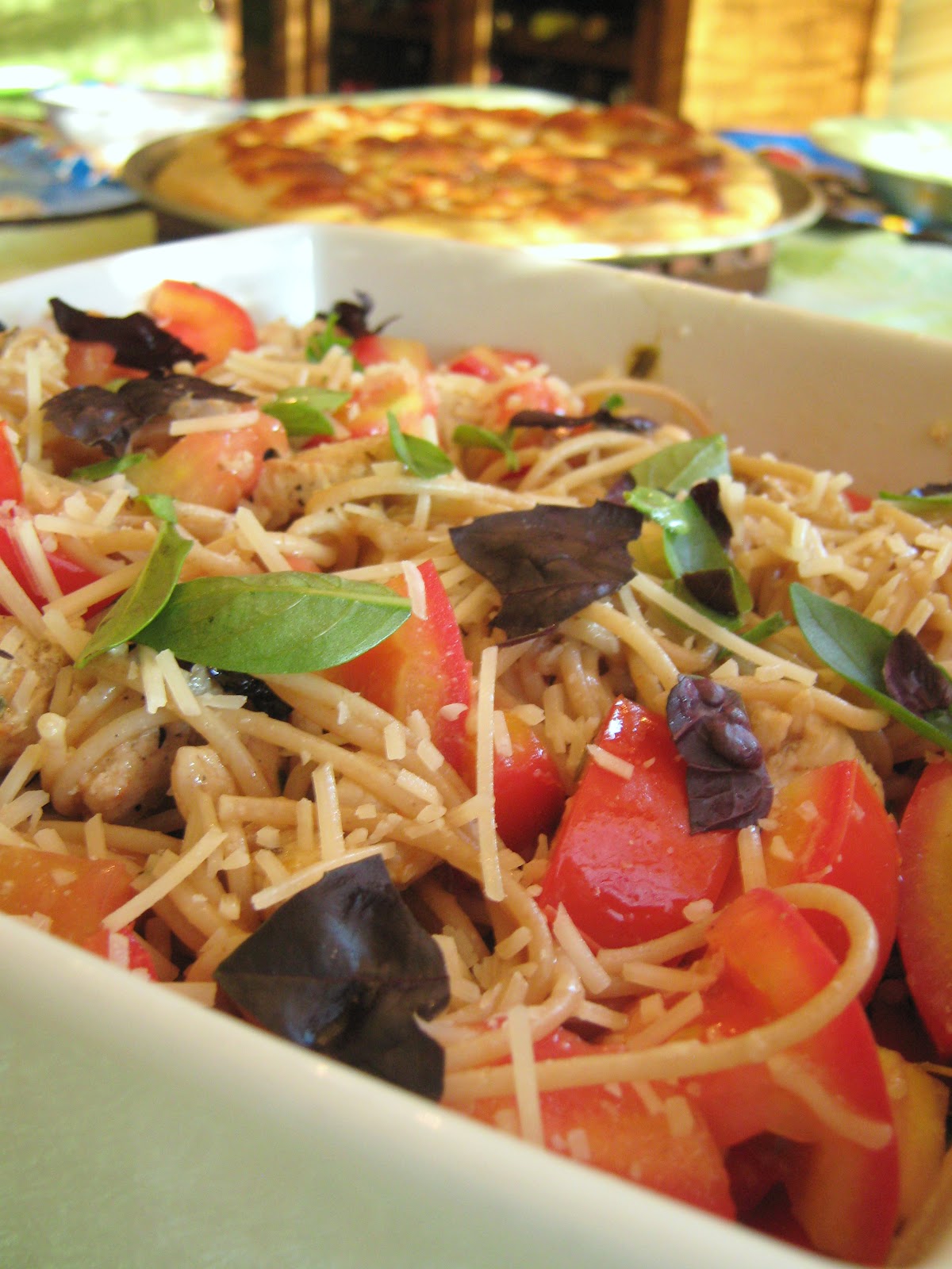 Rindy Mae: Summer Spaghetti & Cheesy Garlic Sticks