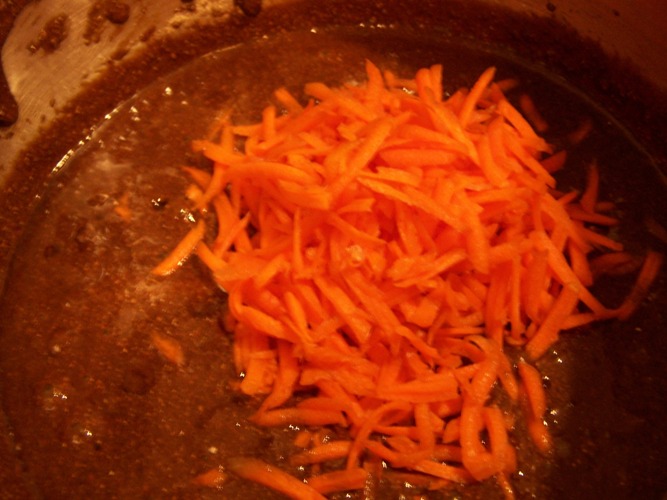 504 Main by Holly Lefevre: Carrot Crunch Gingerbread: Have A Grain Holiday!