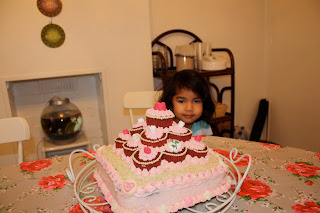 Huzai's Cake Shop: EID dul fitri cake and YUSRA Birthday cake.