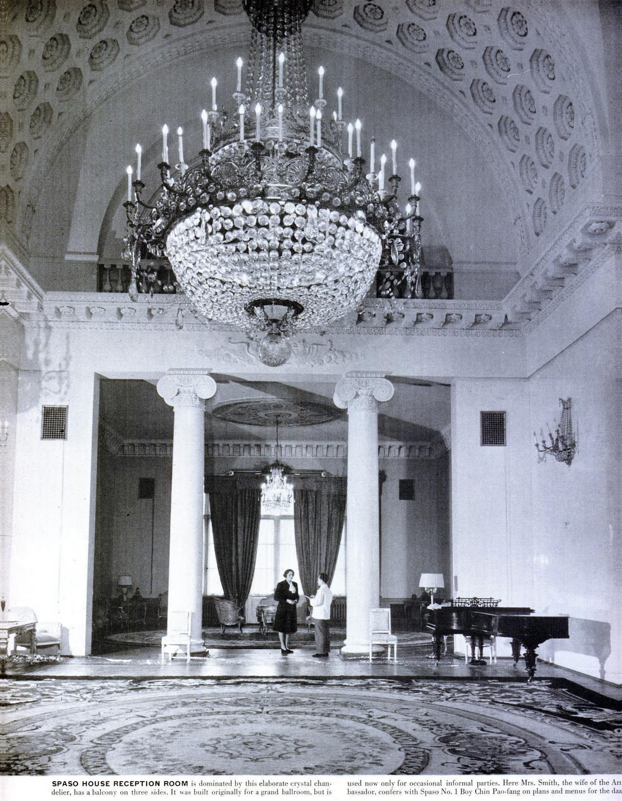 Moskvoved: The residence of American ambassadors.