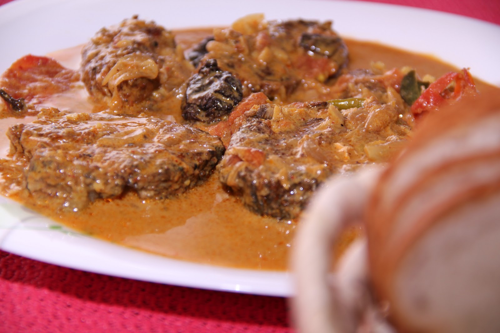 Sini's Menu.....The Kitchenmagic.....: Fish / Meen Mappas(Kerala Style)