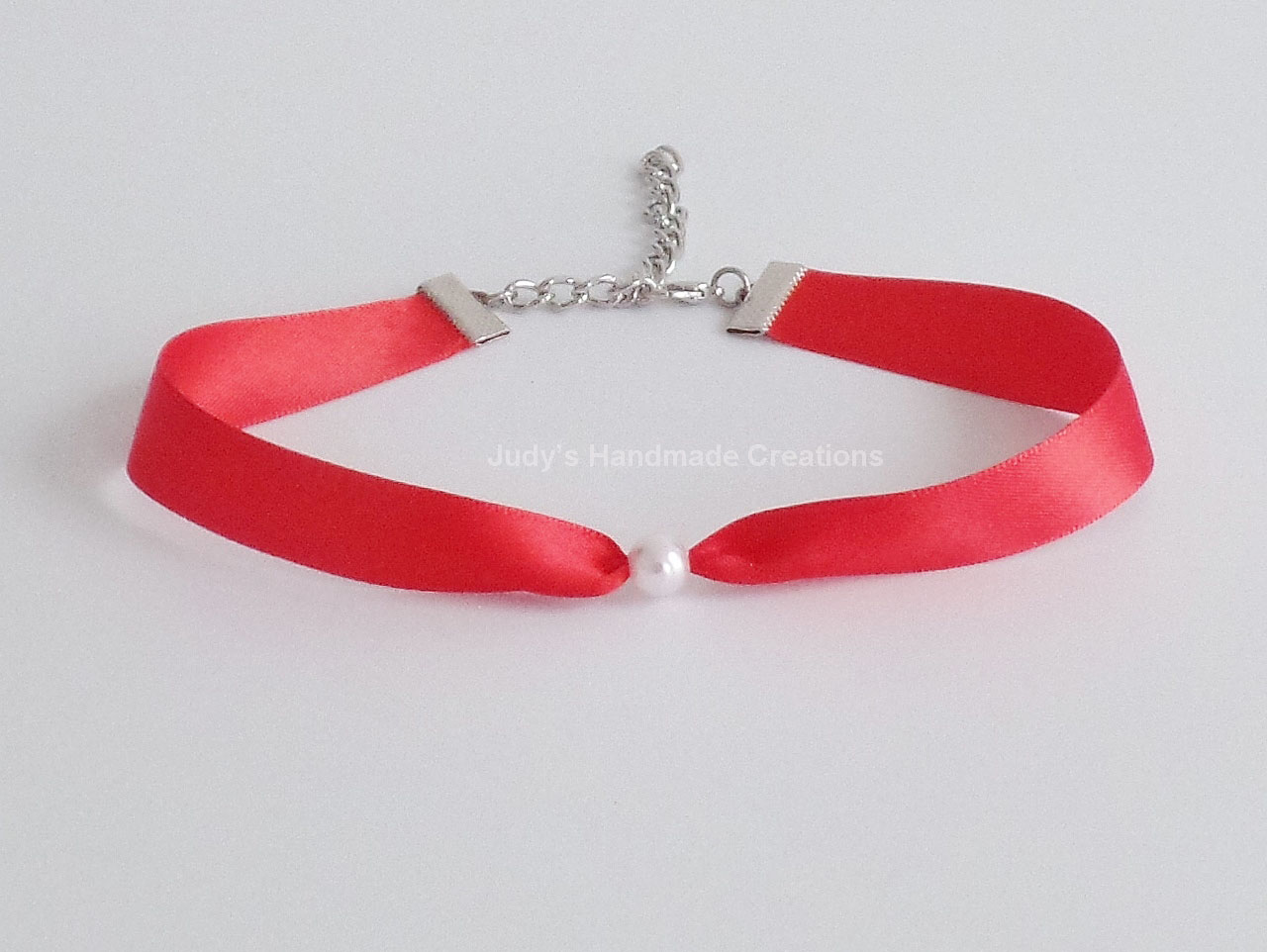 Judy's Handmade Creations: Handmade Red Choker!