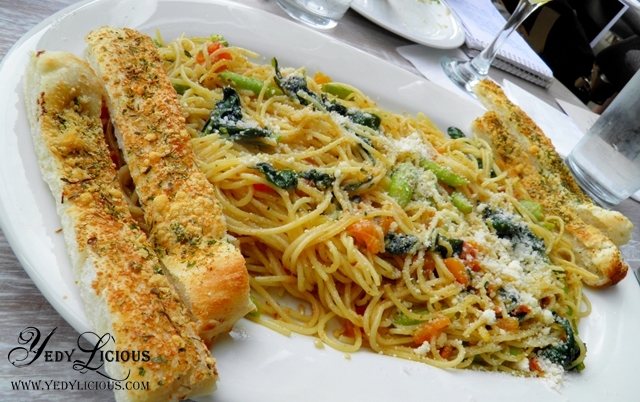 California Pizza Kitchen at Bonifacio High Street | YedyLicious Manila ...