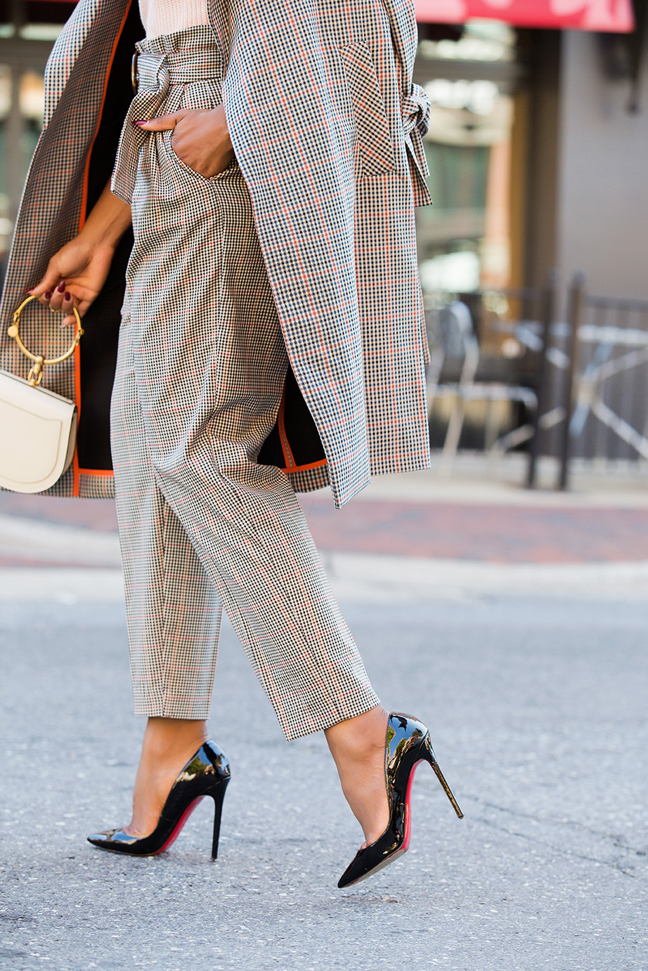 Best Way To Wear Check Print For Work - Jadore-Fashion
