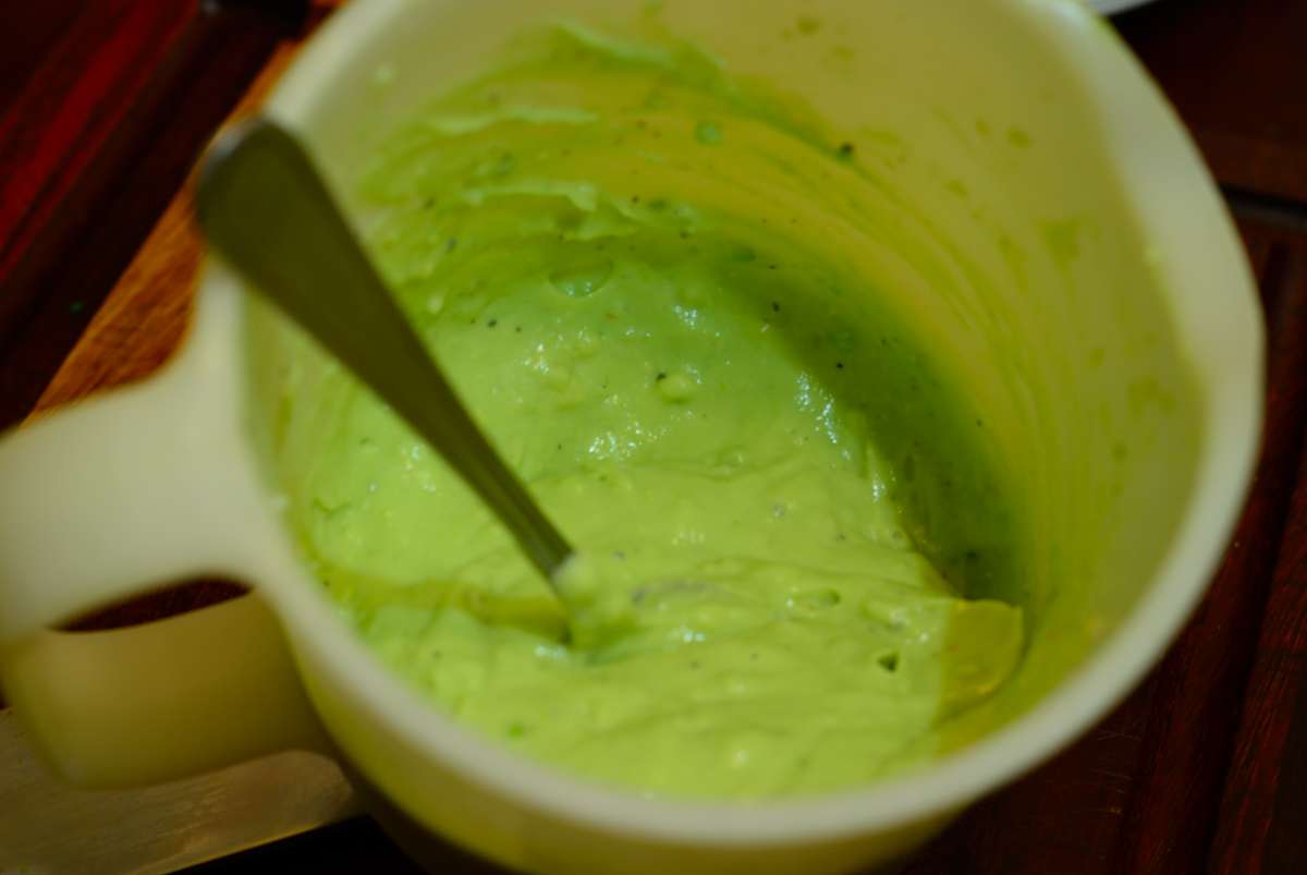 Ziets' Ramblings: The Avocado Challenge: Ziets' Twisted Ritz