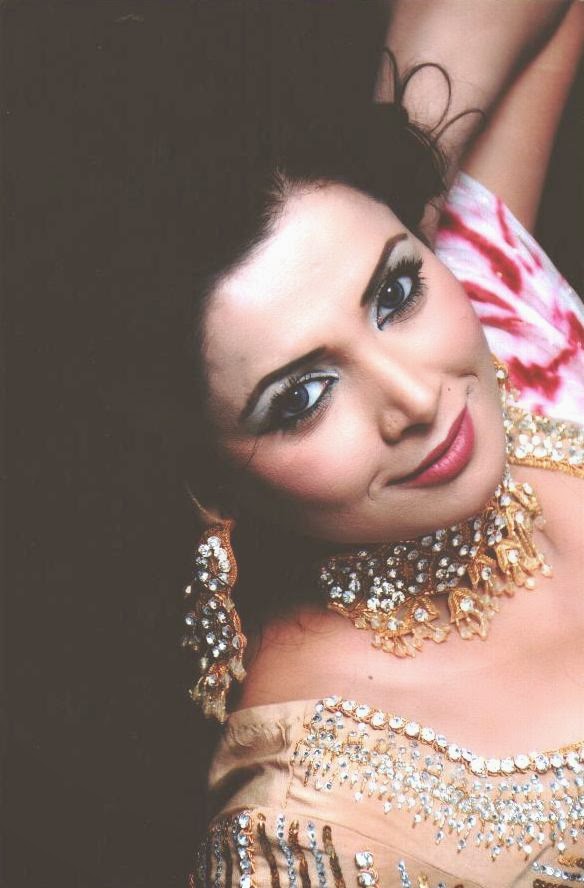 Pakistani Hot Mujra Zara Akbar Heera Mandi Mujra