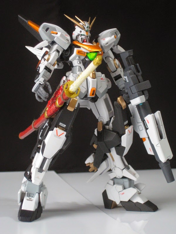 Custom Build: 1/144 V2 Gundam Kamui ver.