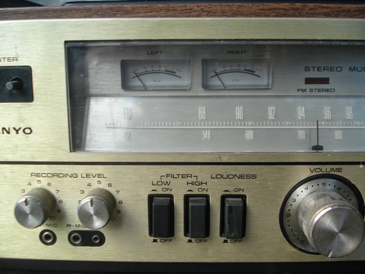 Som e Cia.: Sanyo Stereo Music System GXT 4545 K