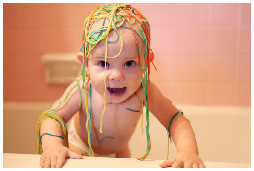 the johnson family blog: Spaghetti Bath