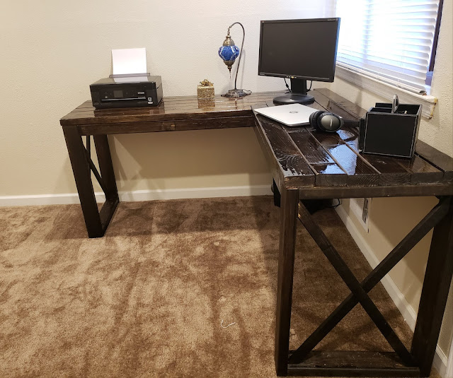 How to : DIY Build L shaped office desk using 2x4s