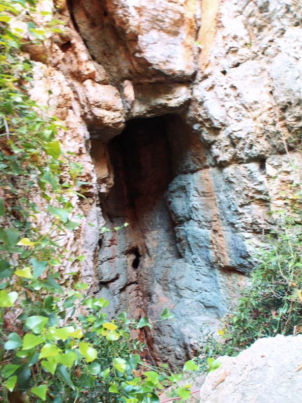 hérault insolite: le creux de miège