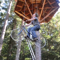 Earth Song: Bicycle-Powered Treehouse Elevator