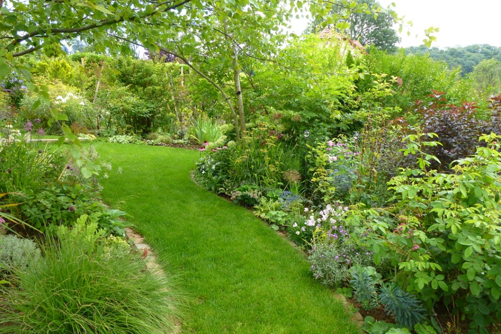 LE JARDIN DES GRANDES VIGNES: Promenade au jardin