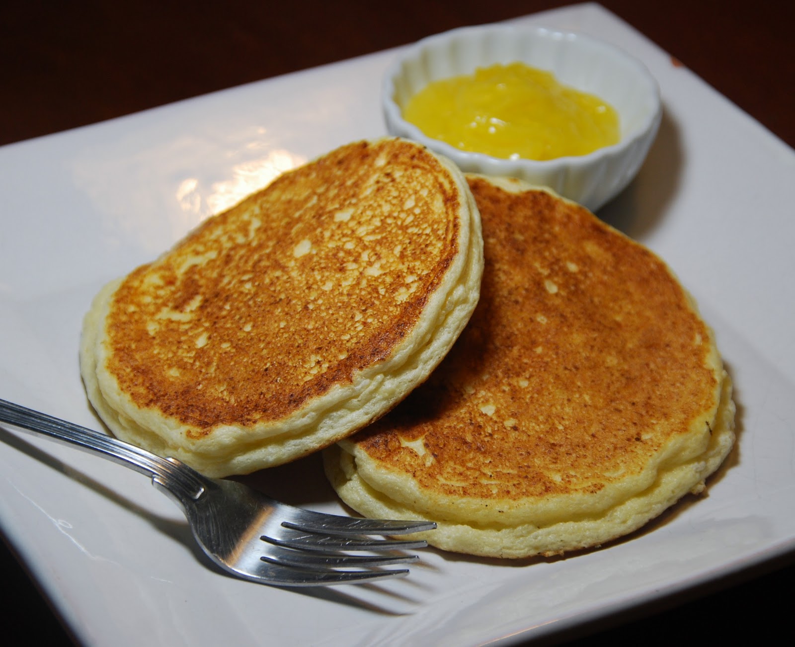 Fluffy Ricotta Pancakes with Homemade Lemon Curd