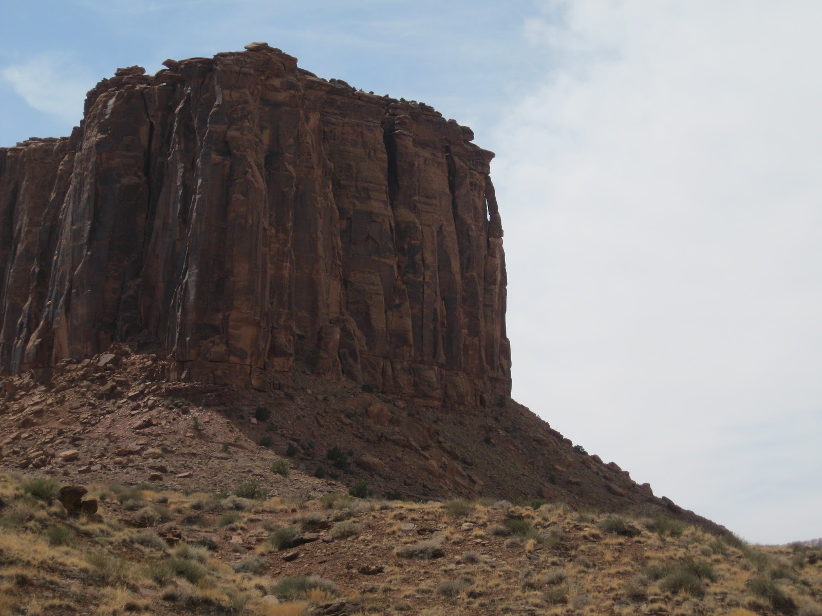 Four Corners Hikes-Canyonlands: Long Canyon Trail at Jug Handle Arch