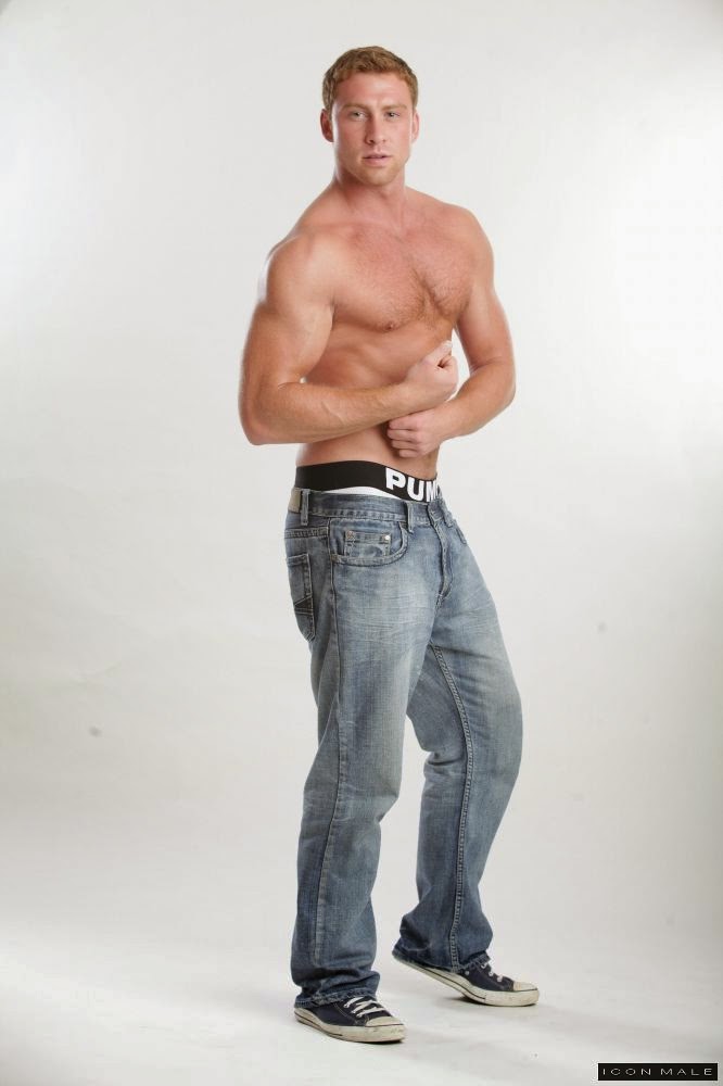 Daily Bodybuilding Motivation: HOT HUNK MODEL CONNOR MAGUIRE