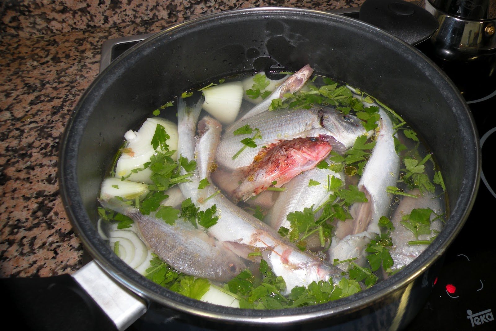 ¿Vitat que está bo?: Fumet, caldo o fondo de pescado