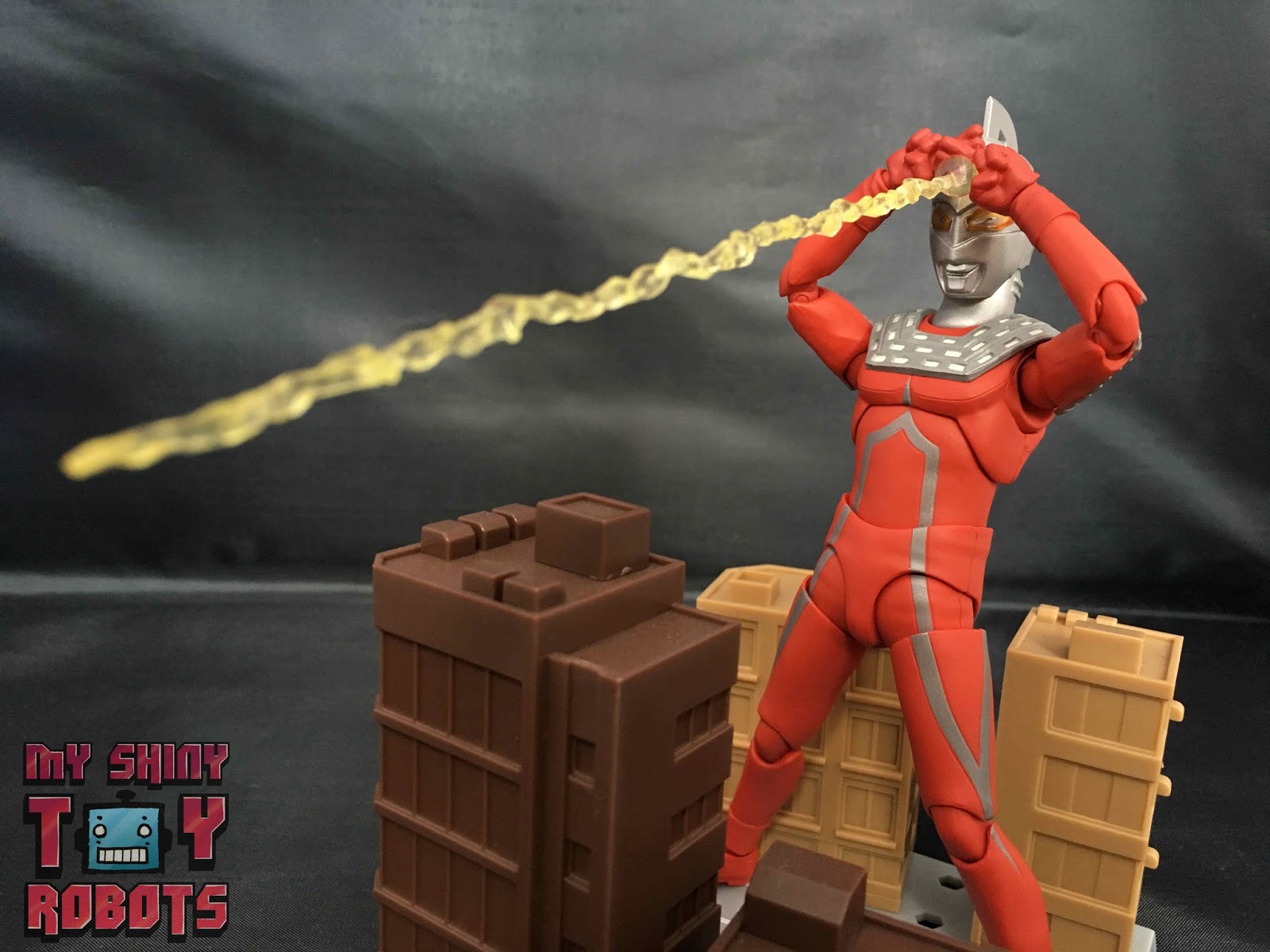 My Shiny Toy Robots: Toybox REVIEW: S.H. Figuarts Ultraseven