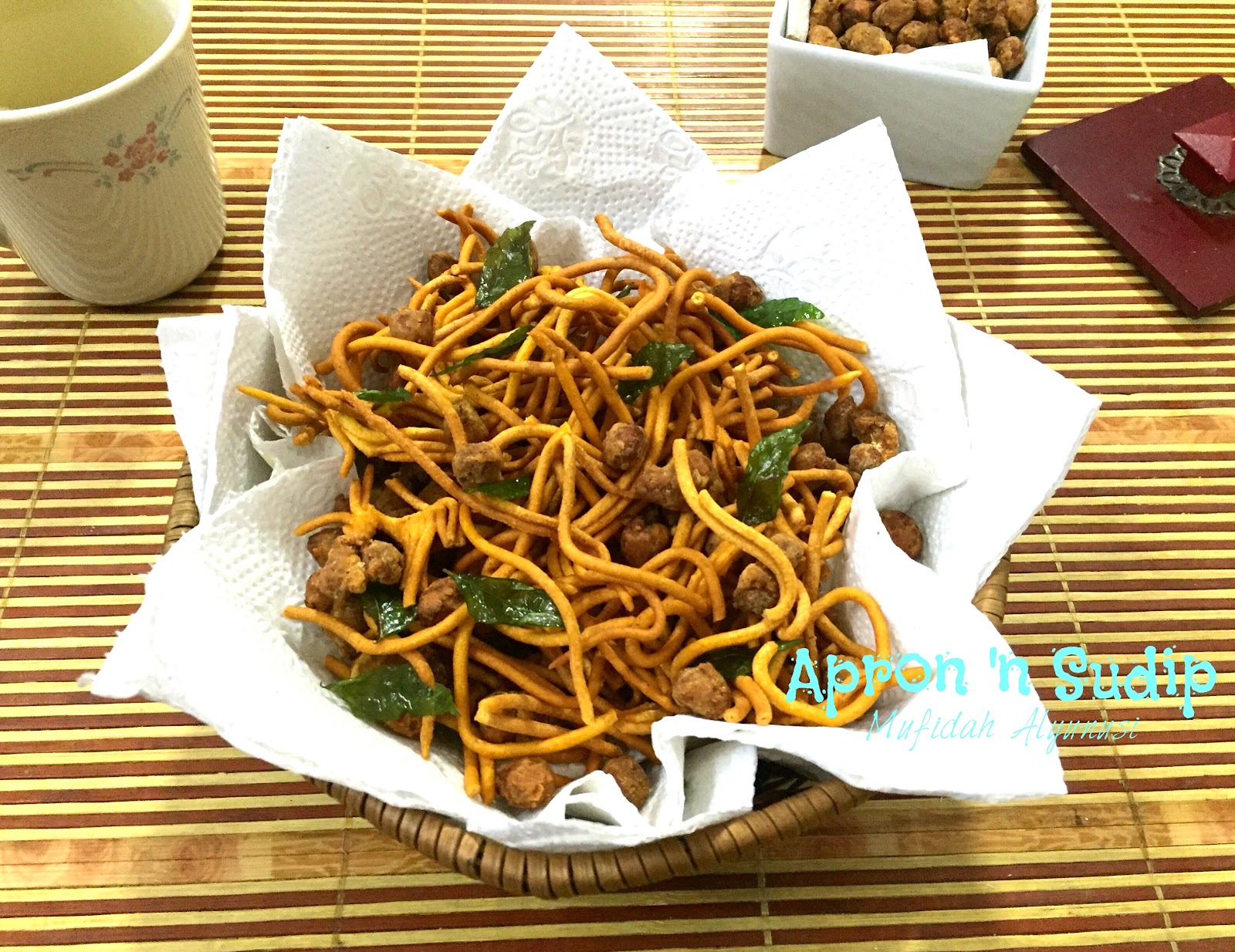 Apron 'n Sudip: Maruku Campur (Maruku + Kacang Masala)