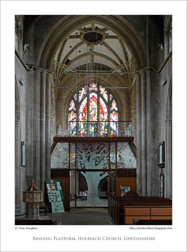 PhotoReflect: Ringing chambers, platforms and floors