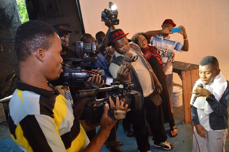 Photos: Ozzybosco swagged up on set of the video shoot for 'Smile Again'