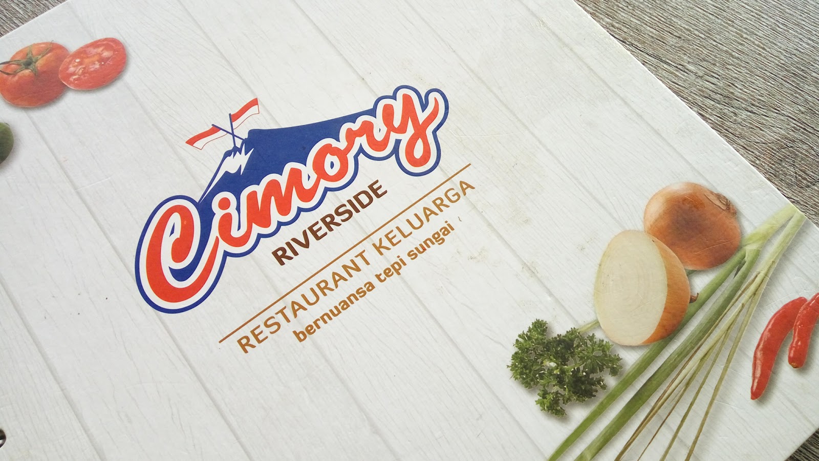 Istirahat Sejenak di Cimory Riverside - Ghumi