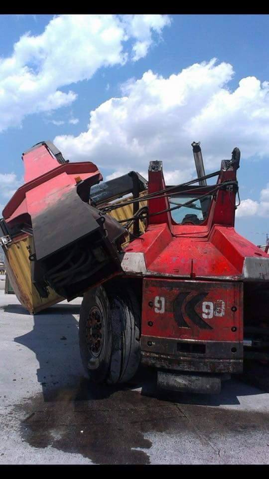 Reach Stacker Accident