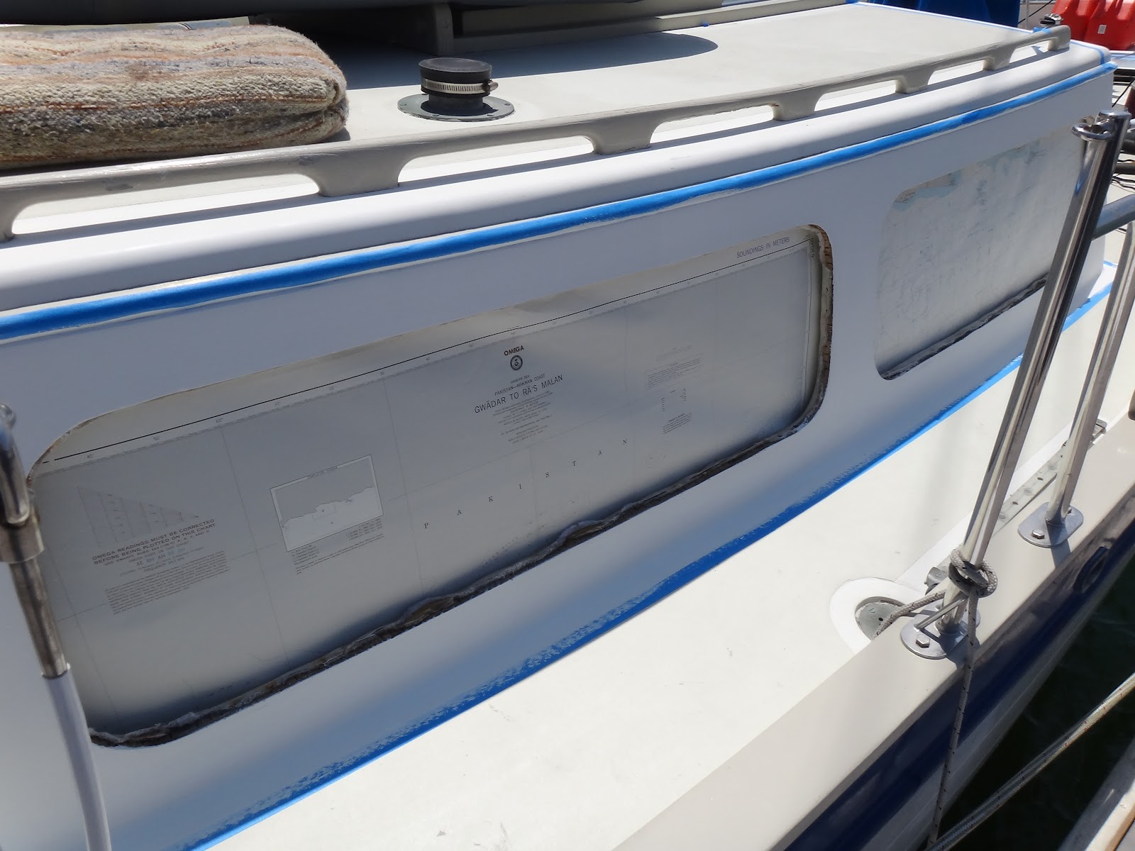 The Official Minney's Yacht Surplus Blog: NEW WINDOWS FOR AN OLD BOAT!!!!